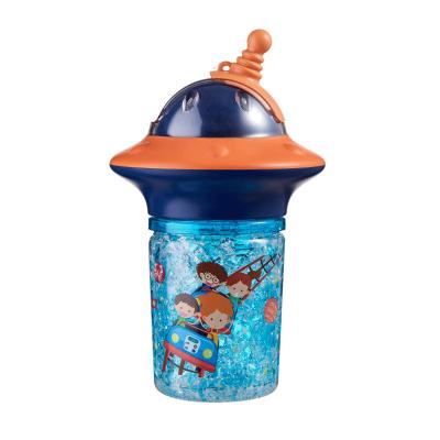 Chine Coupe pour enfants à motifs colorés avec couvercle scellé et paille étanche à vendre