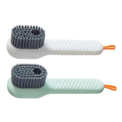 Cina Effortless Shoe Cleaning Automatic Liquid Discharge Brush With Soft Bristles For Household in vendita