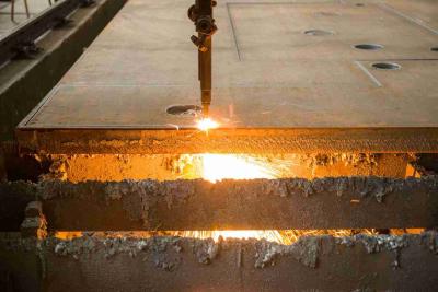 China Ingebedde Scherpe het Staalplaat van de Ponsenlaser ter Bouwmateriaalsgs Goedkeuring Te koop