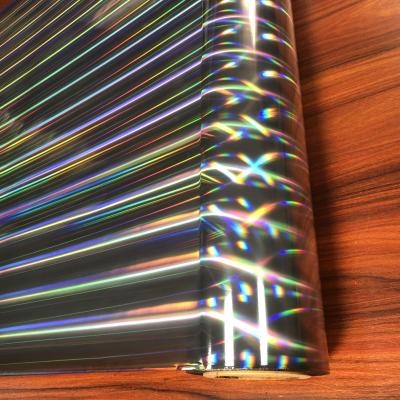 Cina Trasparenza Pellicola di plastica metallizzata opaca Pellicola di laminazione olografica personalizzata in vendita