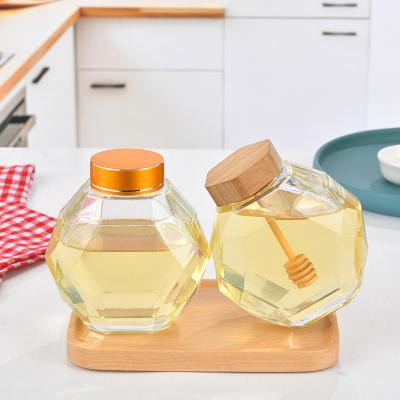 中国 H11.7cmのダイヤモンドは蜂蜜の瓶500mlのこはく色のガラス瓶の木のふたを形づける 販売のため