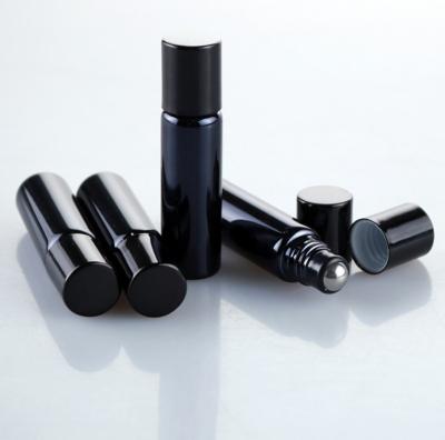 China 1/ o óleo essencial Rollerball de vidro vazio de 3oz 10ml engarrafa o revestimento preto à venda