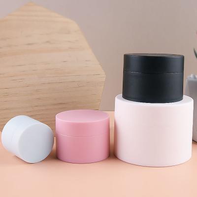 China Pp. sahnen kosmetische Plastikbehälter 4-Unze-doppel-wandige Gläser 7.4*5.1cm zu verkaufen