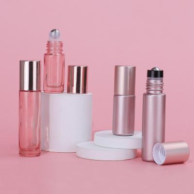 Cina bottiglia di vetro rosa del rullo dell'olio essenziale di Ampty dei contenitori cosmetici di vetro 10ml in vendita