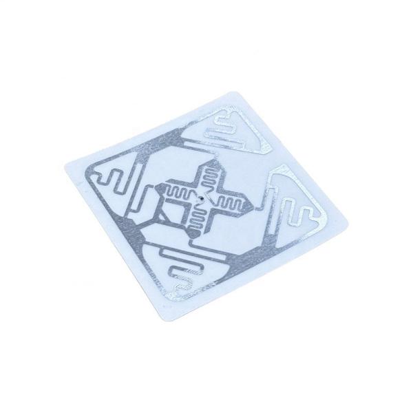 Etiquetas de seguridad suave RFID 50 X 50 mm cuadrado Rollo de plata Código de chip personalizable