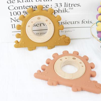 Cina Polsino di legno dei giocattoli dei multi di colore bambini del silicone per l'infante in vendita