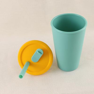 China Travel Camp Collapsible Silicone Coffee Cup 350ml With Straw Lid for sale