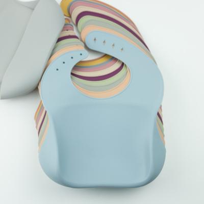 Cina 4 bene durevole molle impermeabile del silicone dei bottoni BPA della busbana francese libera del bambino regolabile in vendita