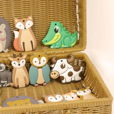 Cina Logo Silicone Baby Teether Chewable su misura con il Fox Owl Shape della mucca in vendita