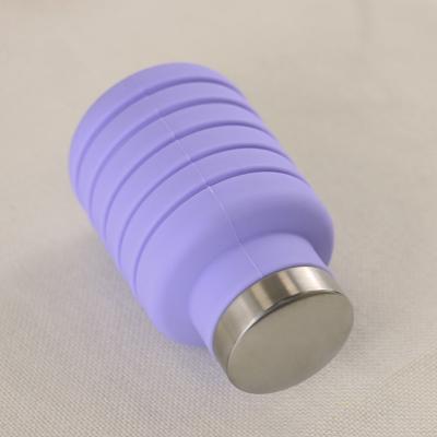 Cina Logo Silicone Water Bottle Foldable su ordinazione per il trasporto all'aperto in vendita