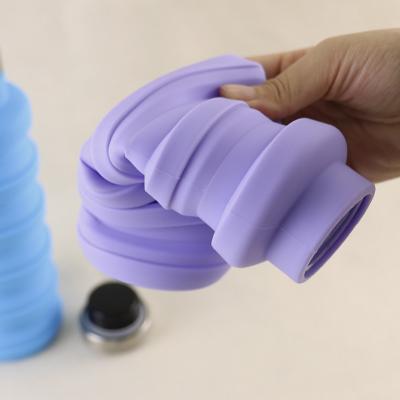 Cina Logo Silicone Water Bottle Foldable su ordinazione per il trasporto all'aperto in vendita