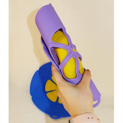Cina Il doppio di Pan Lid Cover Reusable With del silicone del commestibile appende per cucinare in vendita
