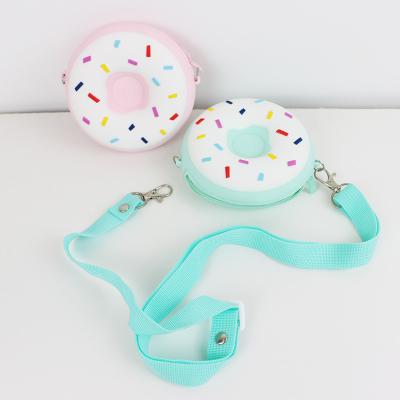 Cina La ciambella modella il sacco per cadaveri inter- del silicone su ordine con il ODM dell'OEM delle chiusure lampo in vendita