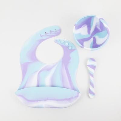 China O inclinação colore utensílios de mesa do silicone ajustou deslizamento livre de BPA o anti para o infante do bebê à venda