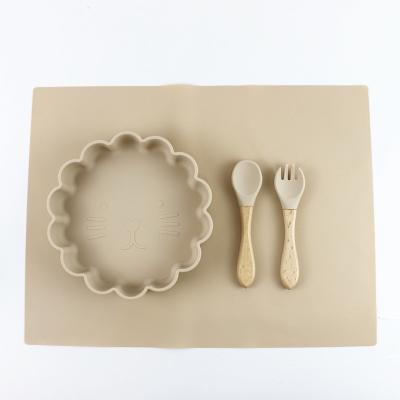 Cina Non ciotola impermeabile del bambino del silicone di slittamento messa con il logo su misura in vendita