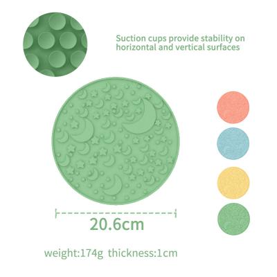 Cina Custom New Labyrinth Design Fun Dogs Food Licking Puzzle Bowls Silicone BPA Free Pet Slow Feeder Dog Bowl Plate in vendita