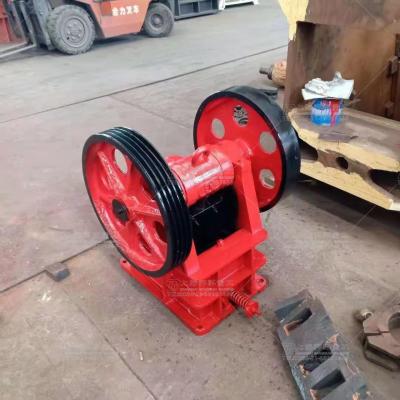 Cina PE150 X frantoio per pietre minerale 125mm del frantoio del cono di 250 mandibole in vendita