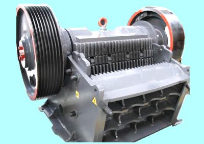 Cina Frantoio a mascella economizzatore d'energia PEV90, nuovo frantoio per pietre, fabbrica esperta 90KW del frantoio per pietre in vendita