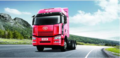 중국 FAW J6P 6x4 동륜차 아프리카 유로 3 디젤 연료 유형을 위한 25 톤 트랙터-트레일러 트럭 판매용