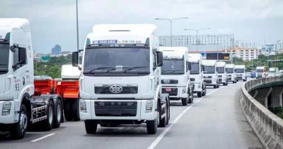 중국 FAW JIEFANG J5P 트랙터-트레일러 트럭 수동 30t/무거운 수송 트럭 판매용