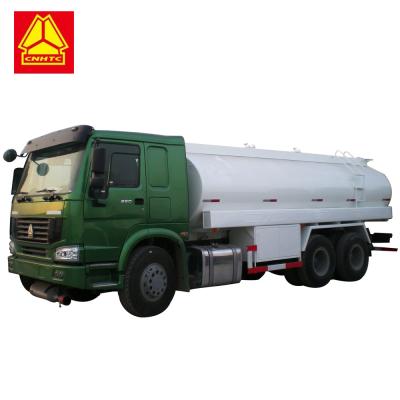 Cina Autocisterna del camion di serbatoio di combustibile dell'euro 2, Sinotruk Howo 20000 litri trasportatore del gasolio da 6000 galloni in vendita