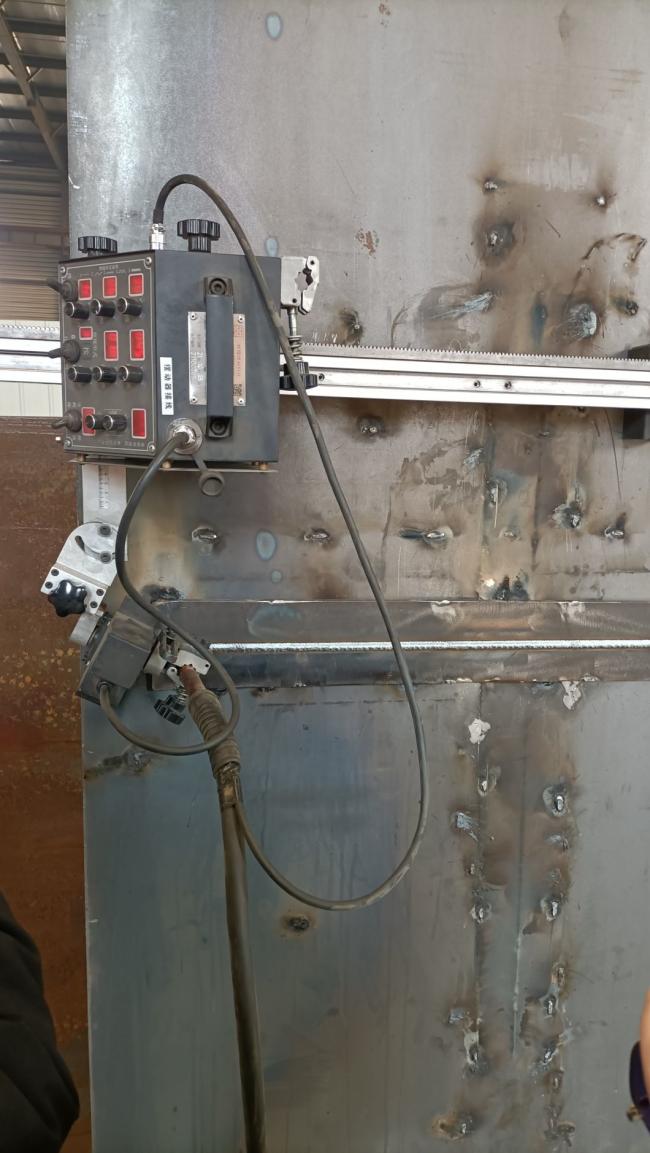 Simple Tank Welding Carriage Beam Welding Machine in Stock