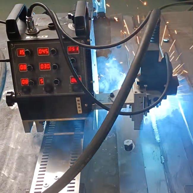 Vertical and Girth Seam 0-30mm Thickness Machine for Welding Tin Can