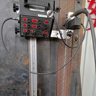 Cina Saldatore di serbatoi per serbatoi di raffreddamento a frequenza intermedia, trattore di saldatura e binario diretto in vendita