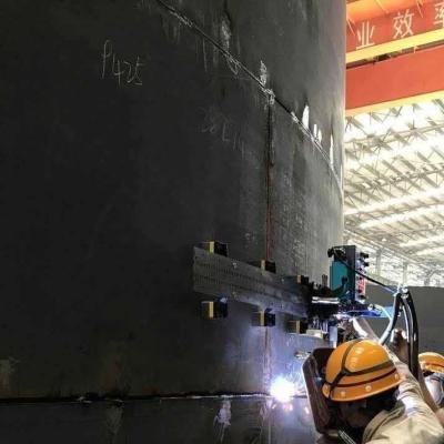 中国 柔軟なレールと中間周波数範囲のタンク溶接トラクターHK-100S 販売のため