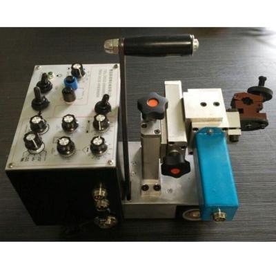 中国 WJ-III CO2ガス保護の溶接トラクターとスイング型タンクフィレット溶接機 販売のため