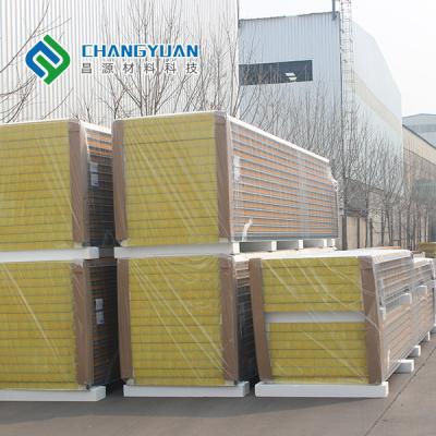 Cina Pannelli di parete isolati poliuretano a prova di fuoco del pannello di parete del panino dell'unità di elaborazione 50mm in vendita