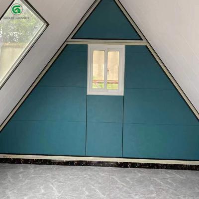 Cina Parete divisoria di vetro di aspetto mimetico della casa del contenitore pieghevole del triangolo in vendita