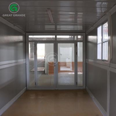 China Windproof And Warm 20ft Fold Out Container Homes Wood Grain Glass Manufacturer Te koop