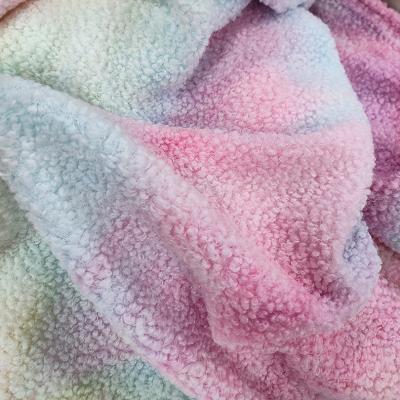 Cina La tintura Sherpa del legame tosa il tessuto un poliestere 100% da 280 GSM variopinto per la maglia con cappuccio in vendita