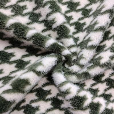 Cina 100% tessuto 380gsm 288F della pelliccia del Faux modellato poliestere in vendita