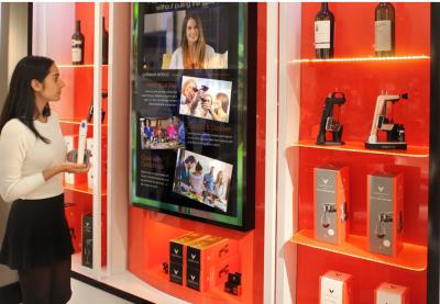 China A mostra interativa do elevado desempenho para sapatas/sacos armazena o tamanho da tela diferente à venda