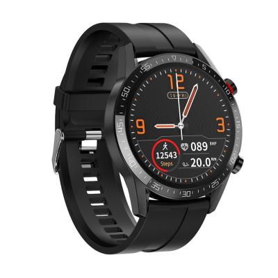 Cina L13 di vendita caldi che chiamano le donne dell'uomo dello Smart Watch dell'orologio IP68 impermeabilizzano gli orologi Smartwatch della banda di Smart 2019 Q18 Smartwatch in vendita