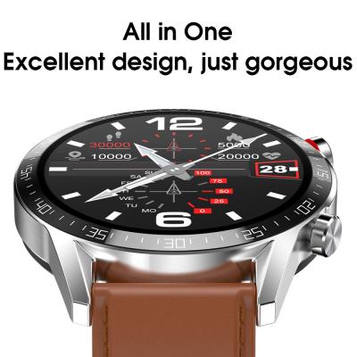 Cina L13 di vendita caldi che chiamano le donne dell'uomo dello Smart Watch dell'orologio IP68 impermeabilizzano gli orologi Smartwatch della banda di Smart 2019 Q18 Smartwatch in vendita
