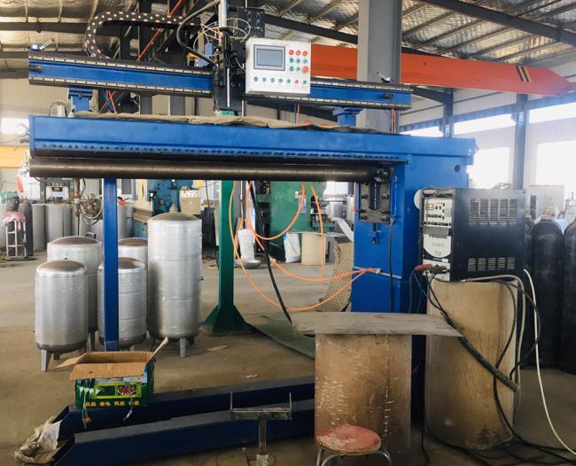 Steel tank welding machine main assembly