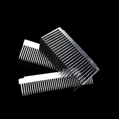 Китай Электрофорез прессовал алюминиевая чернота Heatsink анодировал алюминиевое штранг-прессование продается