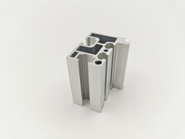 Quality Customized Aluminium Extruded Profiles , Aluminium Alloy 6063 T5 for sale