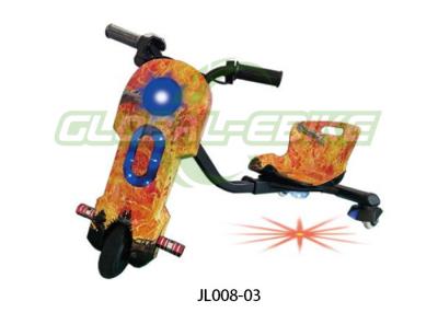 Cina Scooter elettrico per bambini elegante e sicuro con motore e sistema di frenata da 200W Perfetto per i giovani piloti in vendita