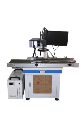 Cina il PVC di Engraving Machine For dell'incisore del laser della macchina della marcatura del laser di 8W JPT convoglia il sollievo ceramico in vendita