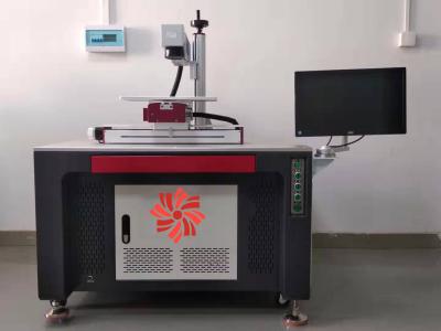 Cina Macchina portatile tenuta in mano 150W della saldatura a laser della fibra con lo schermo LCD in vendita
