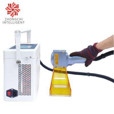 Cina 60W Mopa di plastica ha integrato la macchina della marcatura del laser, macchina per incidere automatica del metallo del fuoco 20W in vendita
