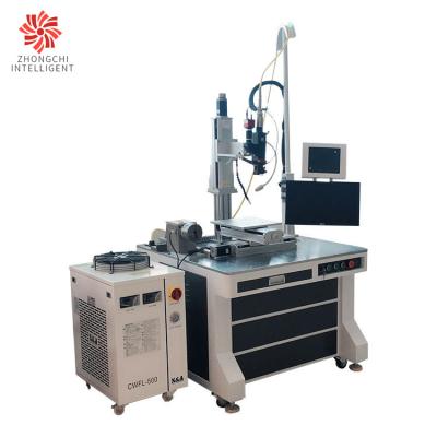 Cina macchina della saldatura a laser del punto di acciaio inossidabile di 2000W 3000W per la guarnizione dell'inceppamento tutti i metalli in vendita