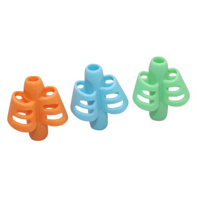 Cina La scrittura molle del supporto della matita della gomma di silicone dei bambini ha assistito in vendita