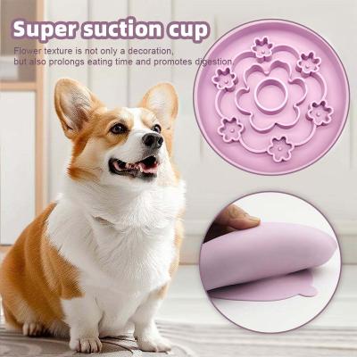 China Anti-Choking Eco-friendly Silicone Solid Pattern Slow Feeder Dog Bowl with Suction Cup for Dogs for sale