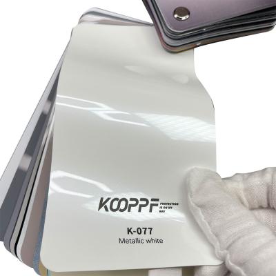 Cina Pintura a colori TPU bianca metallica pellicola di protezione pellicola di decorazione auto 7.5mil K-077 bianco Ppf Matt in vendita