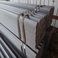 China Low Carbon Angle Steel Bar Smooth Surface For Engineering Bracket Support Frame EN 10056 for sale